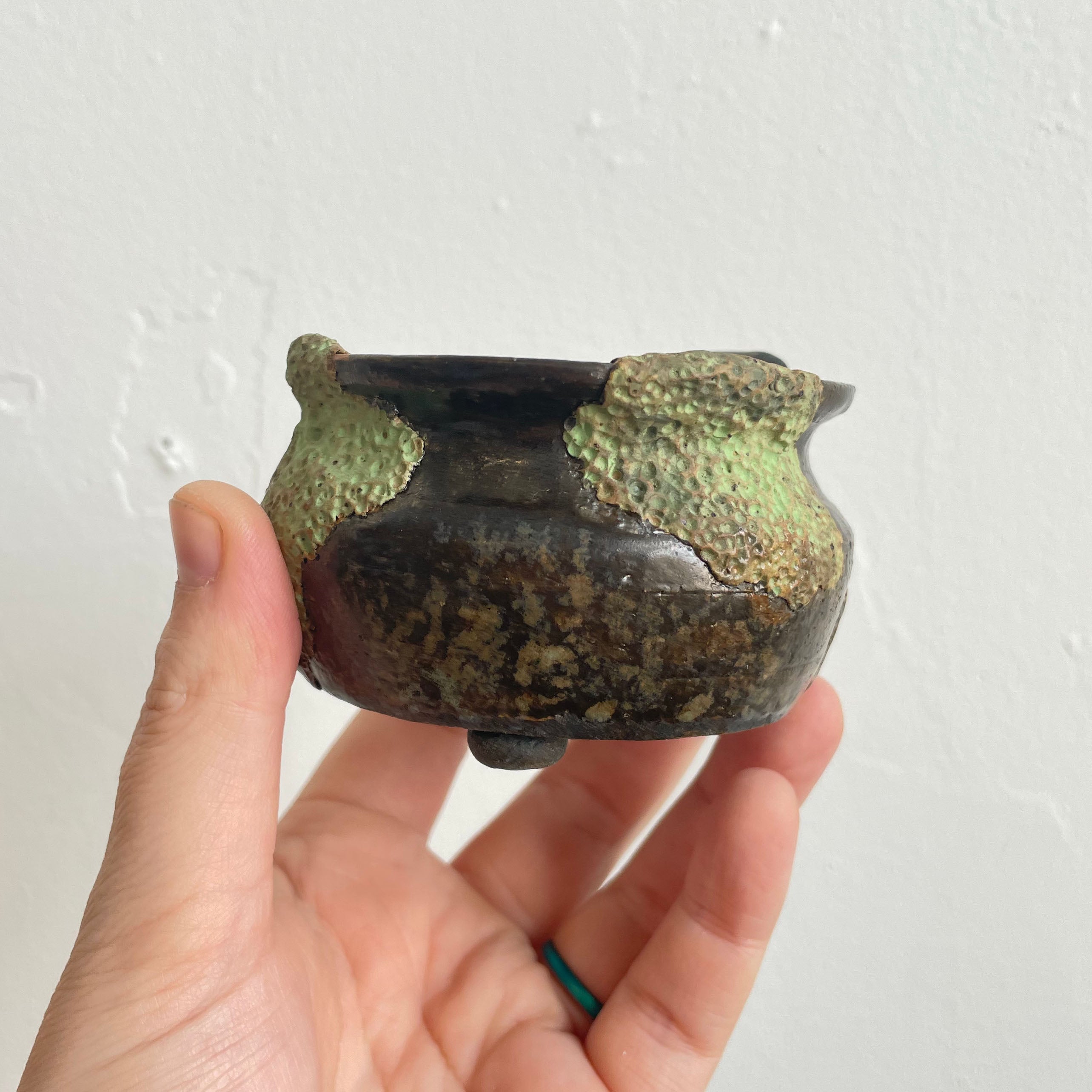 Cauldron Medium No 1 – Drawn to Ecology